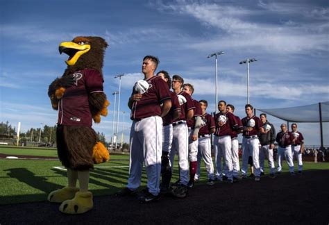 Ridgefield Raptors Hope For July Start To Season The Columbian
