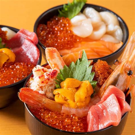 🦀根室杉山水産うめぇ堂🦀 根室杉山水産うめぇ堂は かに 屋さんですが海鮮丼もおすすめです！ お食事処うめぇ堂では海鮮丼の他に 焼き魚
