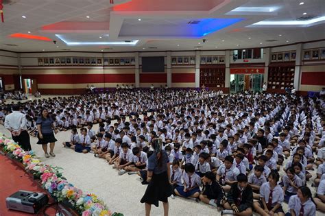 โรงเรียนอุดรว โรงเรียนอุดรวิทยา Udonwittaya School 吁隆华侨公学