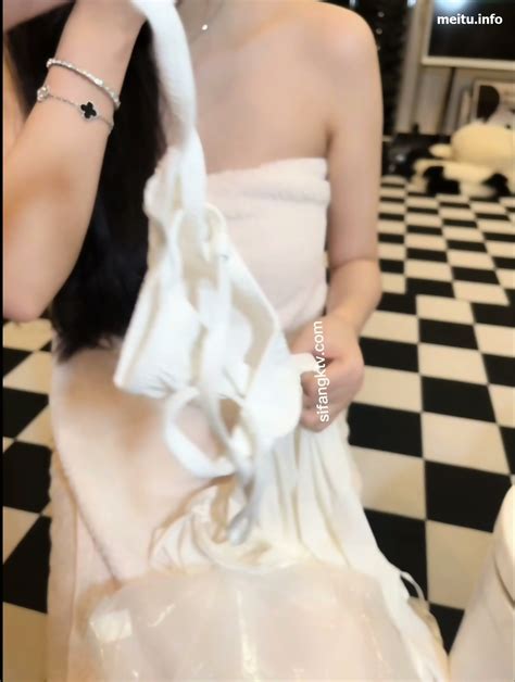 Cuddling Wiht My Girlfriend Yomesugar杨晨晨