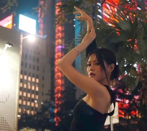 奪命提示｜29歲「翻版周秀娜」登場即被脅持！將勾引張振朗 真身原來係主播、細妹曾做女團成員