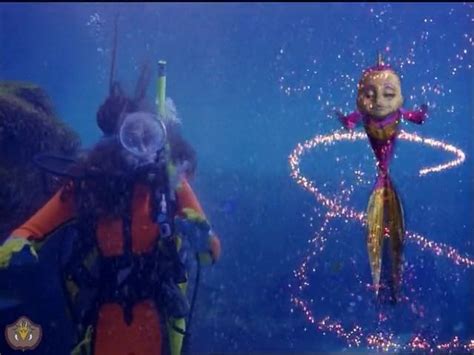 Sabrina Down Under Animal Tf Fish