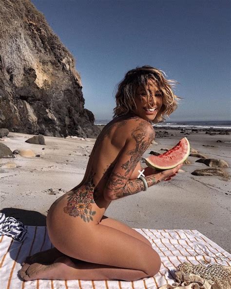 Tina Louise Full Of Tattoos Full Of Lust 24 Racy Photos