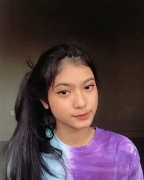Main Dengan Budak Kecik Una Dowd