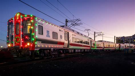 Ny Commuting Mta Metro North Railroad To Light Up Rails With First Ever Holiday Lights Train