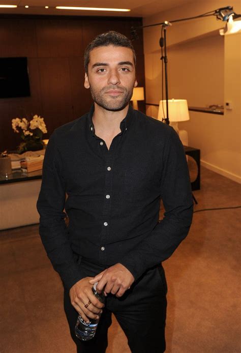 40 Oscar Isaac Photos That Will Awaken The Force Within You Oscar