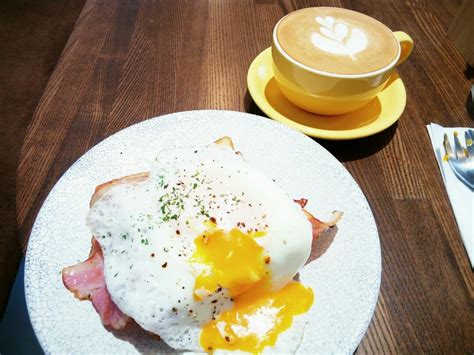 パンとエスプレッソとまちあわせ 渋谷ミヤシタパーク 食べたらスグ寝る、、みたいな