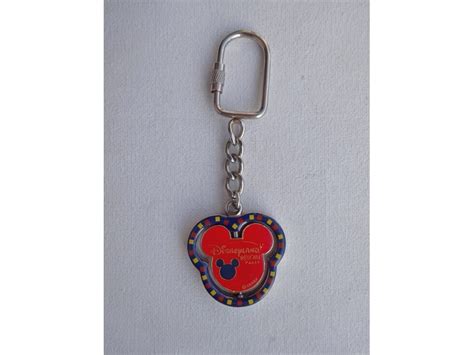 Privezak Za Klju Eve Miki Maus Iz Diznilend U Parizu Kupindo Com