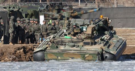 차가운 얼음물 속으로