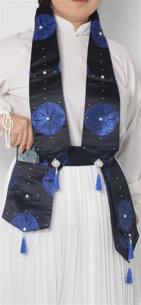 Уран эмээ Одоо бэлэн байгаа загварууд Даалин бүс үсний