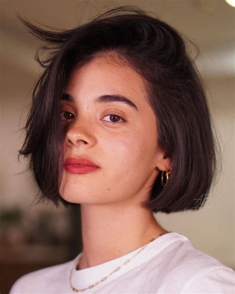 60 Most Beneficial Haircuts For Thick Hair Of Any Length In 2025