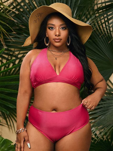 Pin On Curvy Model