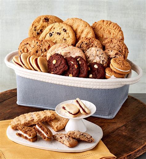 Classic Signature Cookie T Basket