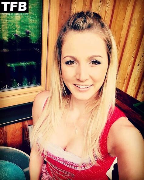 Melissa Naschenweng Sexy 9 Photos Thefappening