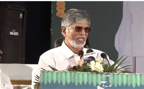 ஈ பி எஸ் யை புகழ்ந்து தள்ளிய எஸ் ஏ சந்திரசேகர்