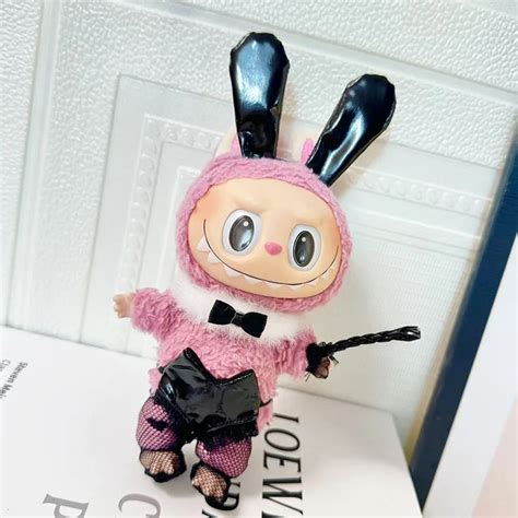 Ensemble Vêtements Sexy Lapin Rose Poupée Labubu 17cm