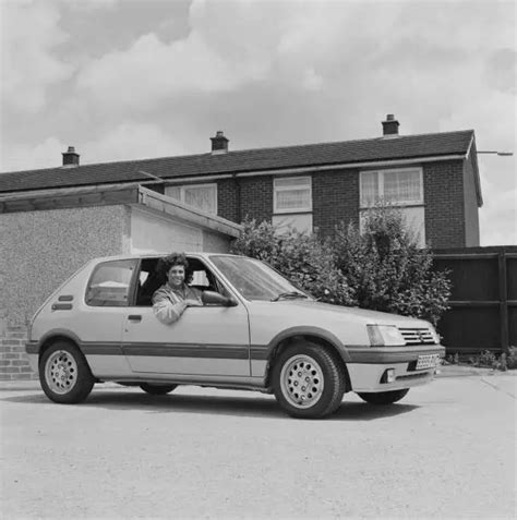 British Javelin Thrower Fatima Whitbread Driving A Peugeot 18th Ju Old Photo Eur 6 28