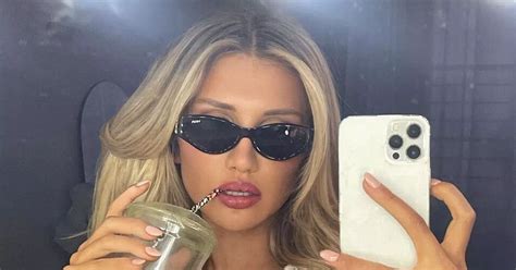Model Wows In Dental Floss Like String Bikini As She Rocks Circumboob Trend Trendradars