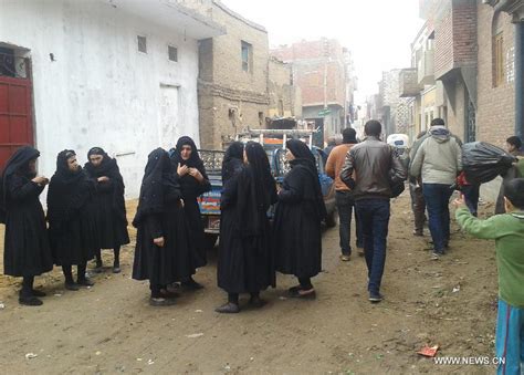 التلفزيون المصري مقتل 40 شخصا في الضربة الجوية المصرية لمواقع داعش في