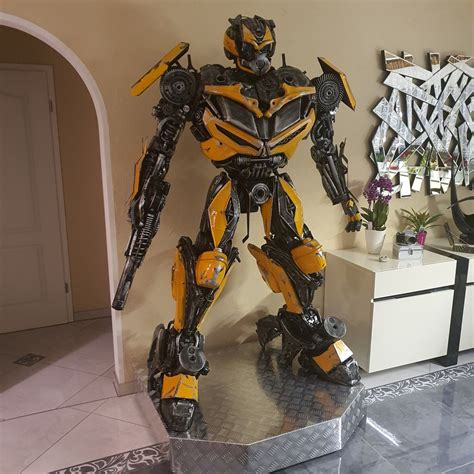 Bumblebee 200cm Gun Life Size Transformers Autobots Metal Art