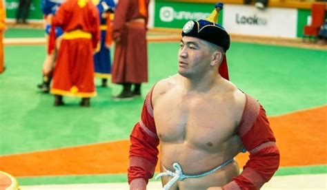 Өвөрхангай аймаг брэнд бүтээгдэхүүнүүд борлуулах төвтэй болно Өвөрхангай аймаг