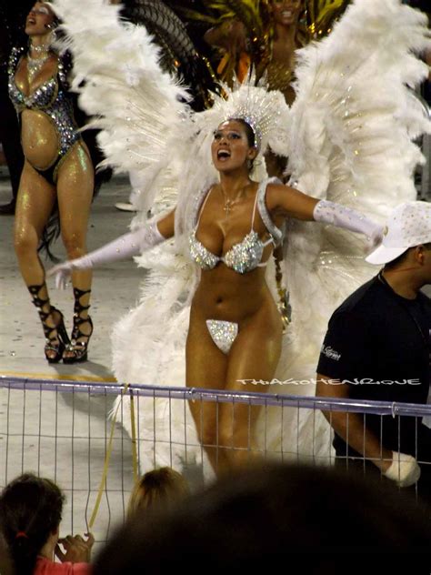 File Livia Andrade Dancing  Boobpedia Encyclopedia Of Big Boobs