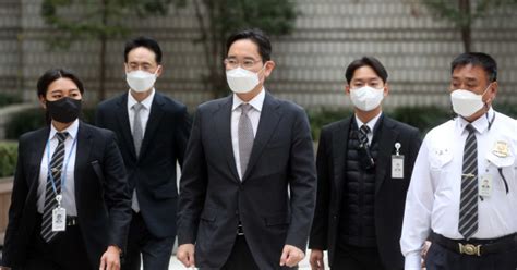 [포토] 공판 출석하는 이재용 삼성전자 회장