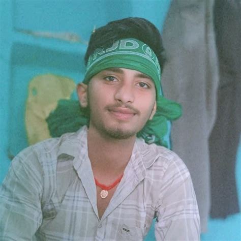 Sonu Kumar Sonu Ydv • Threads Say More