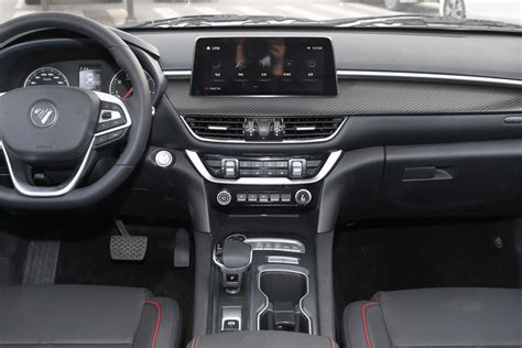 大将军f9 Suv 2023款 2 0t 汽油自动四驱豪华型图片 福田 1 42张图片 汽车内饰图库 懂车帝