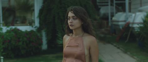 Damla Sönmez Nude Pics Pagina 1