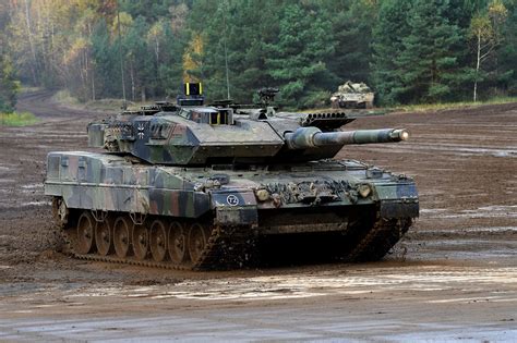 Leopard для України Німеччина передає 14 Leopard 2a6 та схвалює реекспорт танків з інших країн