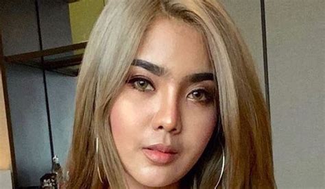 Yanisa Samohom Bio Age Height ️ Instagram Biography