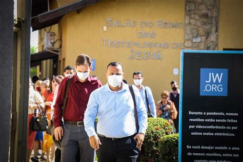 Testemunhas De Jeová Retomam Pregação Em Campo Grande Após 2 Anos De Pandemia