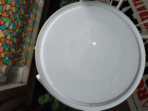 Пластмаса кофа с капак гр София Славия • Olx Bg