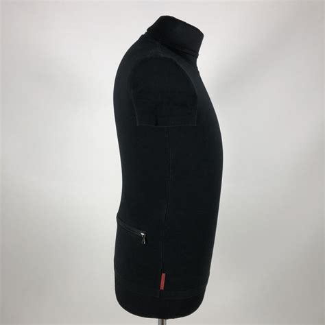 Оригінальне Vintage футболка Prada мілано з патчем тишка поло Ysl Cargo кишені шведка Logo майка