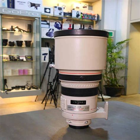 Canon EF Mm F L IS USM BilluPhotos