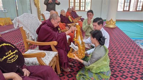 ရခိုင်ပြည်နယ်ဝန်ကြီးချုပ် ဦးထိန်လင်း စစ်တွေမြို့ လောကာနန္ဒာစေတီတော်မြတ