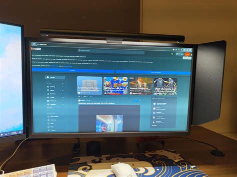 linux treats my second 24 monitor as an 27 my main monitor is 27 r fedora