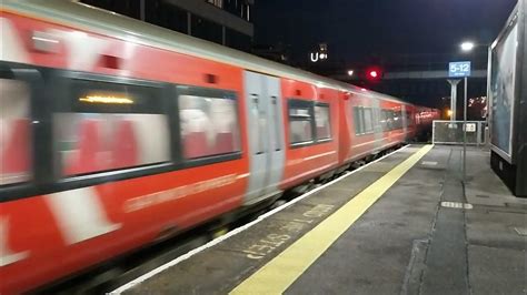 Gatwick Express Class 387205 Electrostar Coming Into Southampton