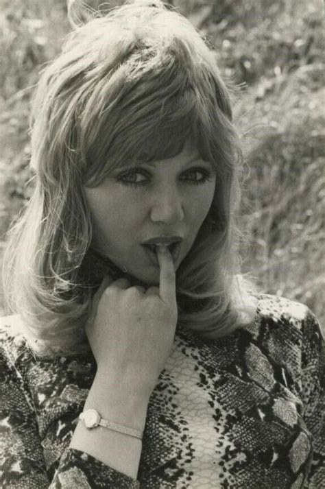 30 Fabulous Photos Of Carol Hawkins In The 1970s ~ Vintage Everyday