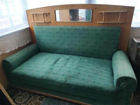 Старинний диван — ціна 1000 грн у каталозі Декоративні меблі Купити товари для дому та побуту за