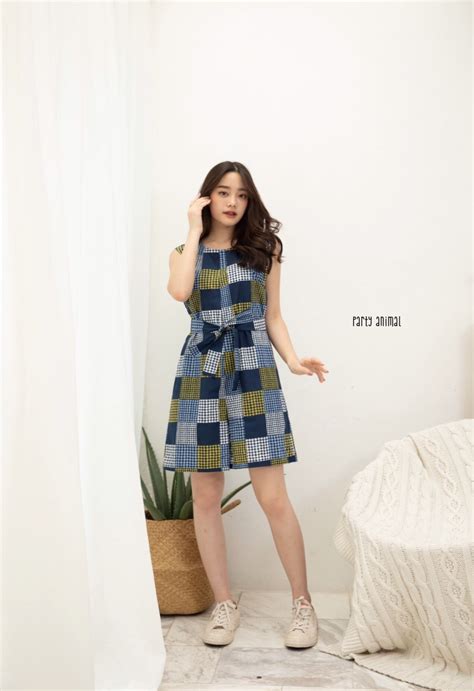 Price 550 Baht ชุดทำงาน เดรสทำงาน By Mamilin