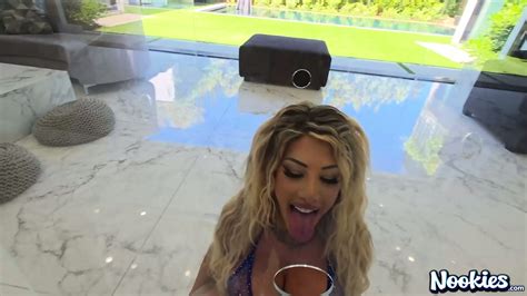 Sex Bot Kitana Programmed For Pleasure NOOKIES