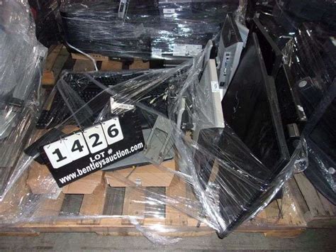 PALLET ASSORTED COMPUTER MONITORS KEYBOARDS Bentley Associates LLC