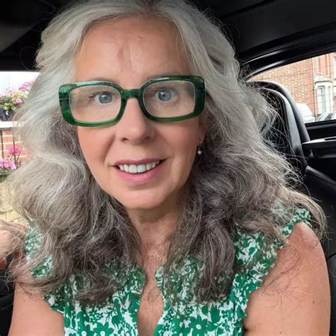 Reading Glasses Metalless Screwless Spring Hinges Women 6 Pack