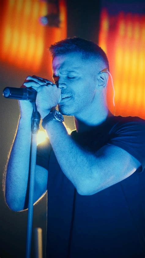 Sirvan Khosravi Concert