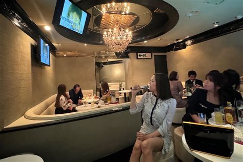 Japanese Nightlife Izakaya And Hostess Bar Experience Book Tours