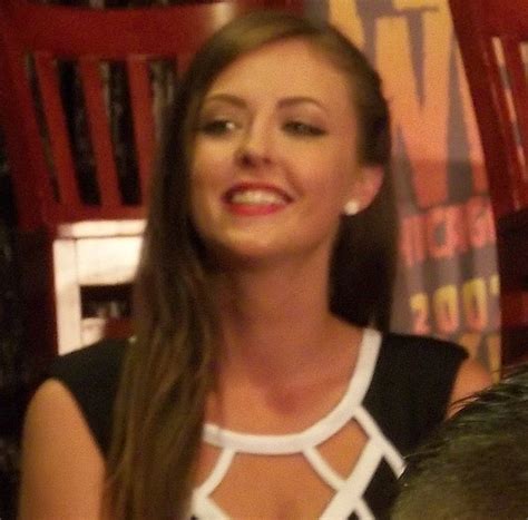 Katharine Isabelle Wikipedia