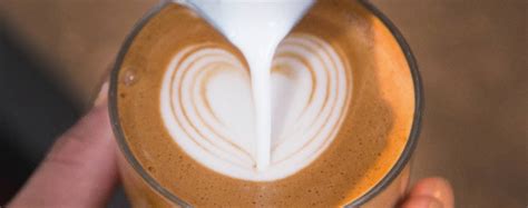 How To Make A Heart In Coffee Foam