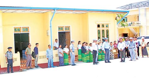 ပြည်ထောင်စုဝန်ကြီး ဒုတိယဗိုလ်ချုပ်ကြီး ထွန်းထွန်းနောင် စစ်တွေမြို့နယ်ရ